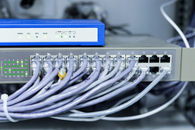 Switch Internet Rj45 – SLINC Solutions Réseau
